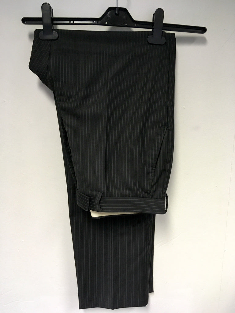 MARKS & SPENCER SARTORIAL CHARCOAL PINSTRIPE WOOL BLEND SUIT SIZE 42M ...